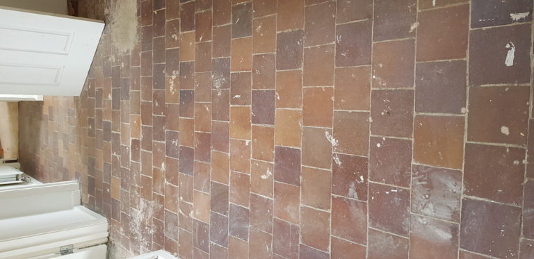 Red tile1 - In Depth